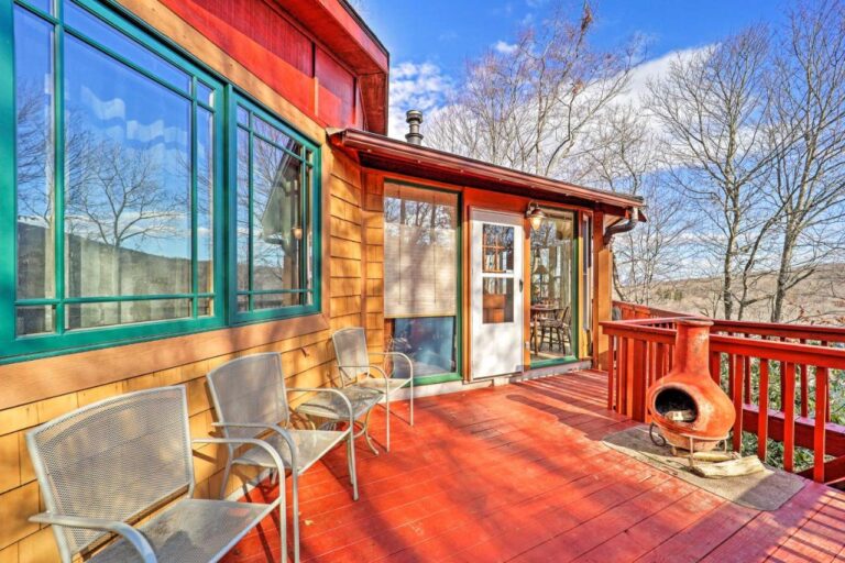 Treehouse Cabins in North Carolina (For every budget and taste)