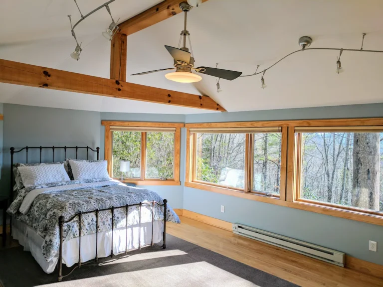 Treehouse Cabins in North Carolina (For every budget and taste)